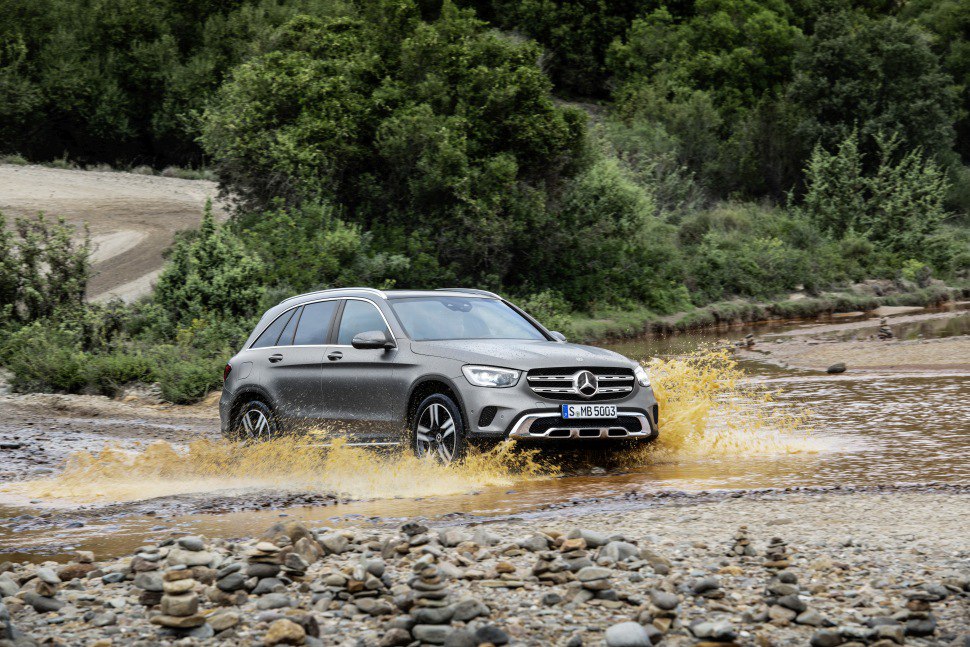 Mercedes-Benz GLC SUV (X253, facelift 2019) GLC 300e (320 Hp) Plug-In ...